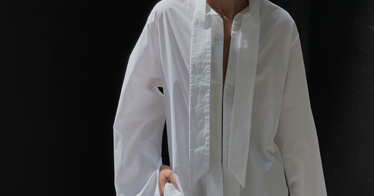 'Solomon shirt' in white • Graanmarkt 13