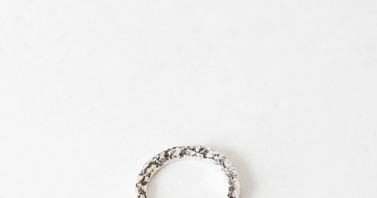Raw edge silver ring • Graanmarkt 13