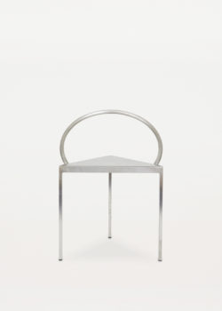 'Triangolo' steel chair • Graanmarkt 13
